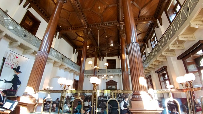 11：00～23：00までと営業時間が長いのも人気の理由。